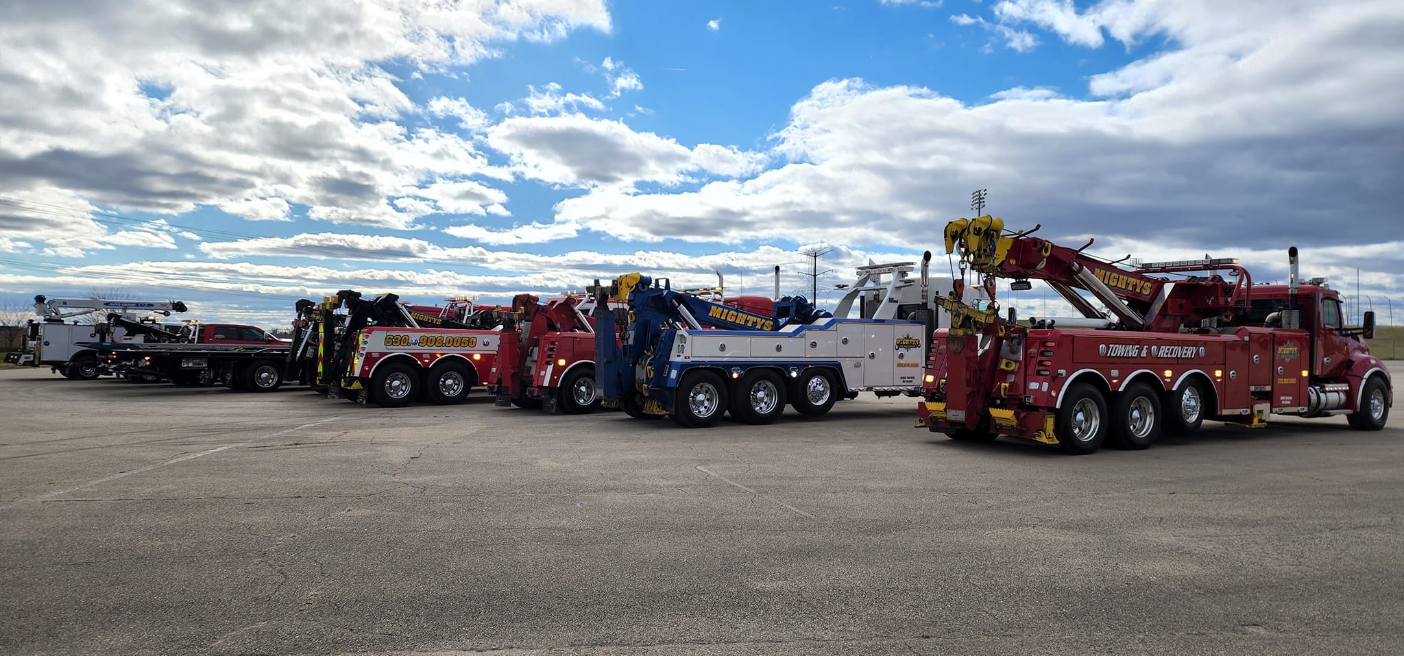 Gallery of Prisitine Tow Trucks. Mighty's Towing & Recovery Inc.